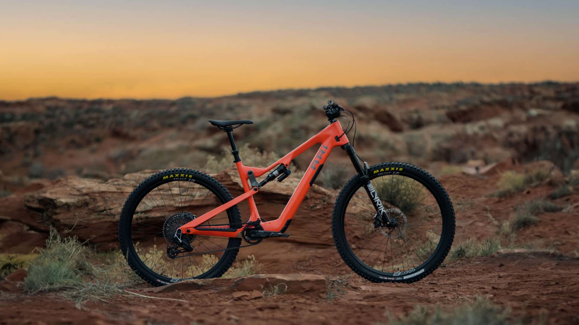 Famed Bike Brand Fezzari Rebrands To Ari, Launches New Nebo Peak ...