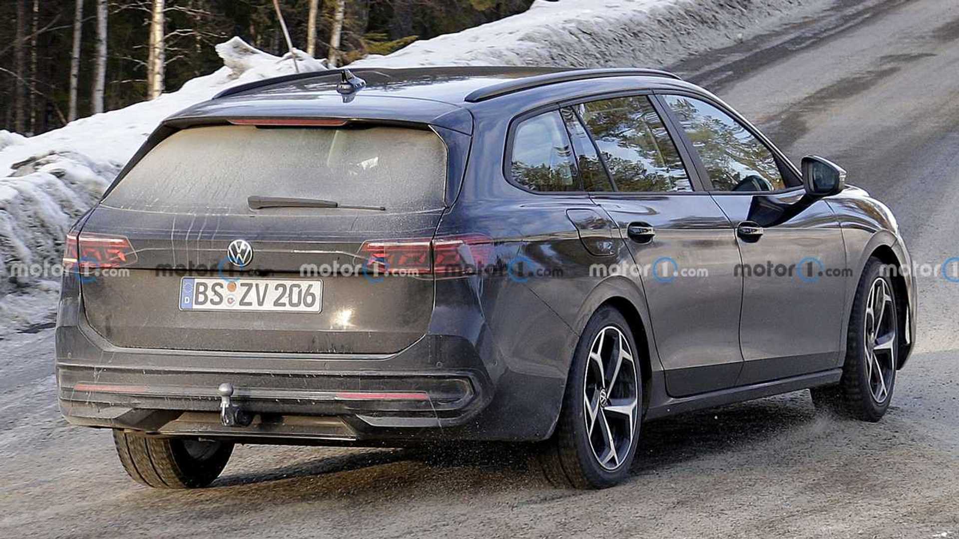 Nuova Volkswagen Passat Variant, le prime foto spia