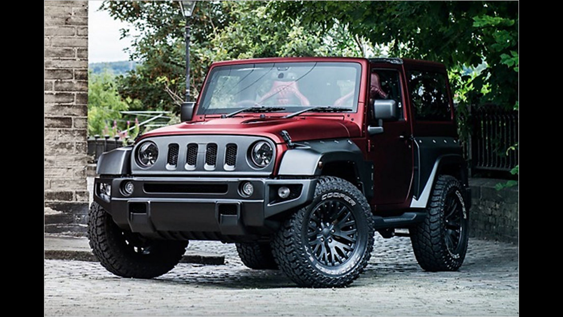 Breiter Luxus-Jeep aus England