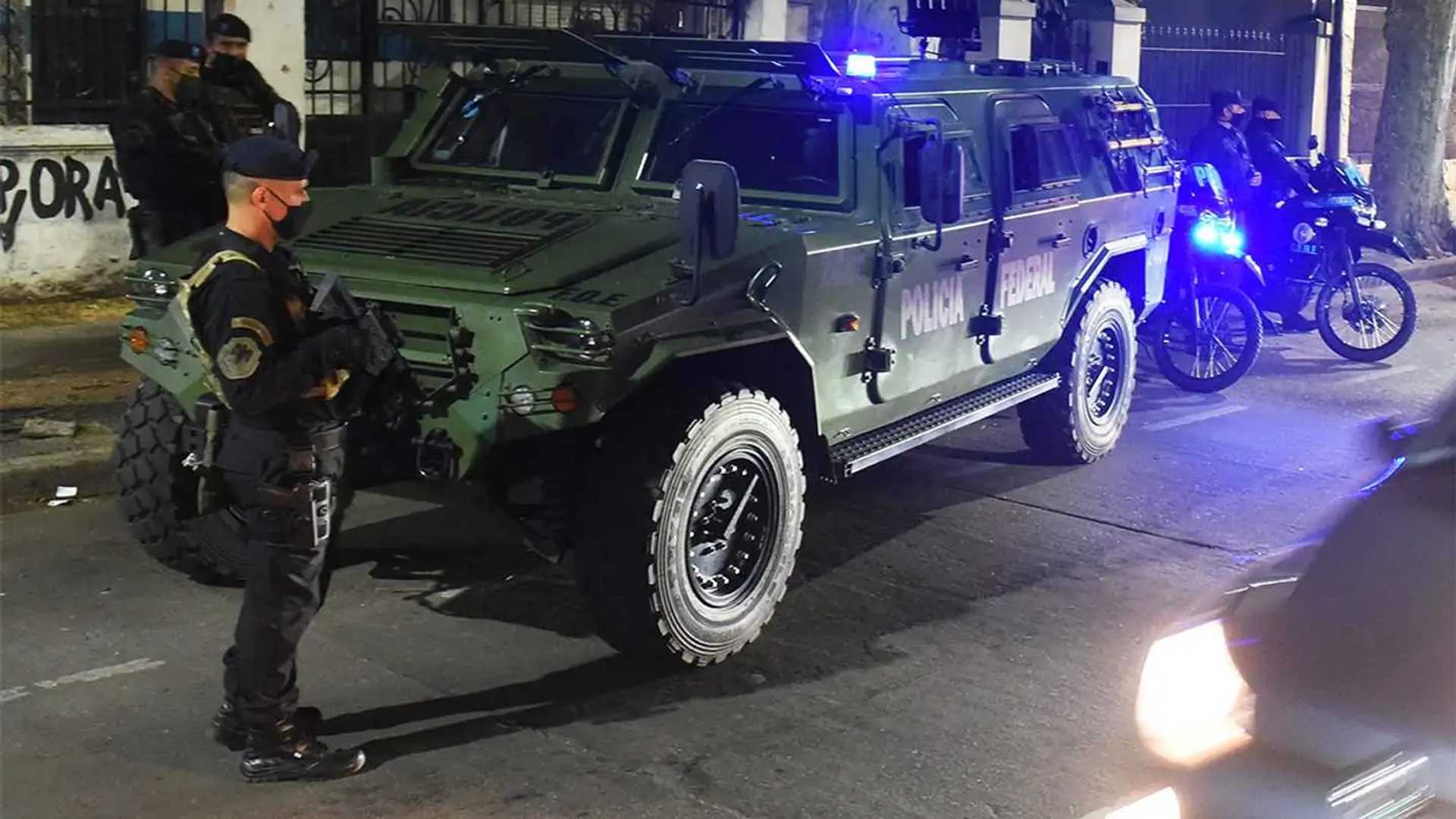 FRI: los SWAT argentinos llevaron todos sus vehículos a Rosario