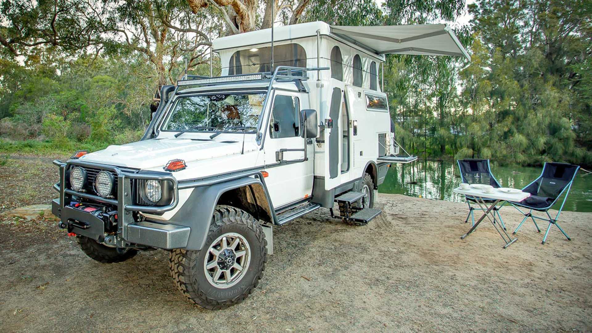 Este Mercedes-Benz Clase G, clásico y camper, es el coche definitivo
