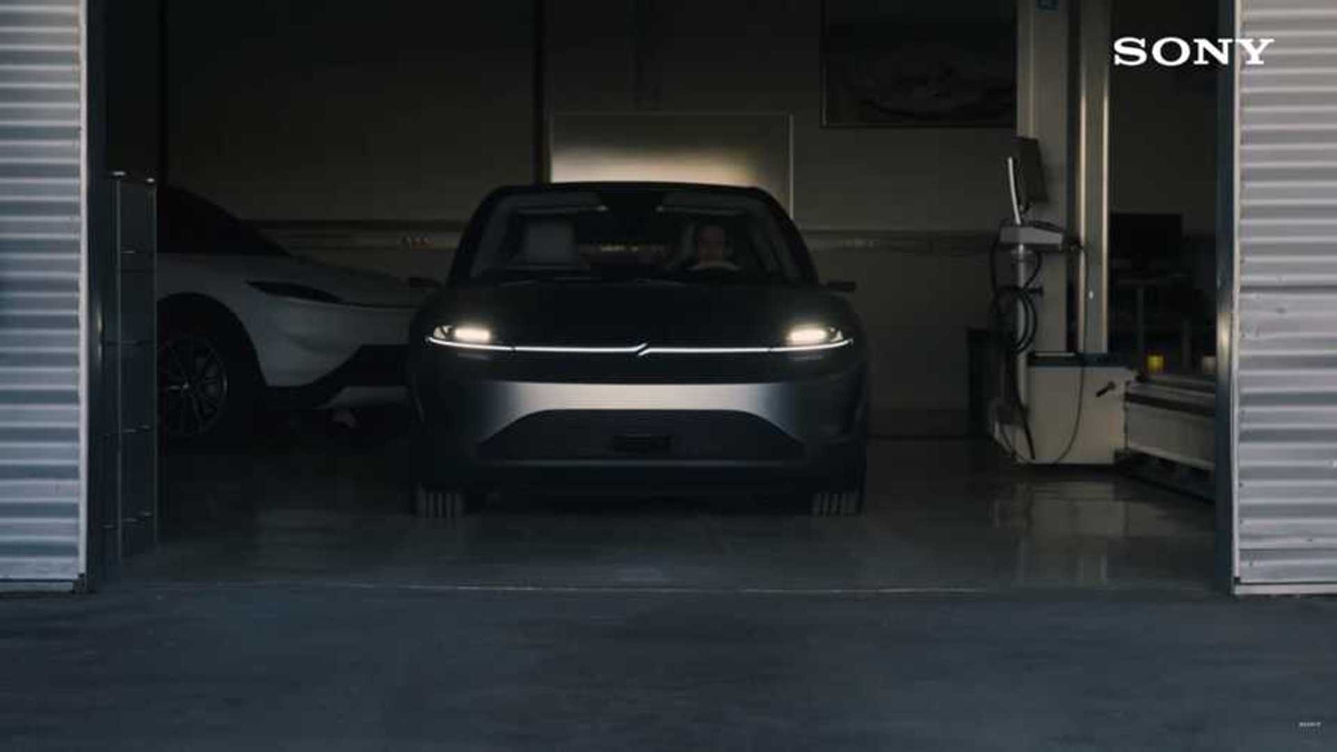 Sony'nin Vision-S teaser'ında büyük bir sürpriz var