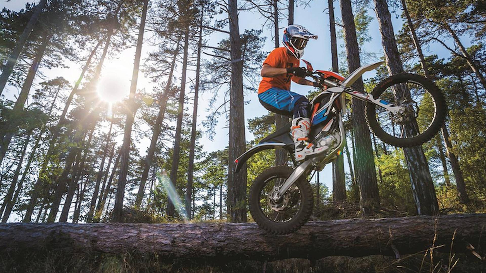 KTM Shows 2018 FreeRide E-XC