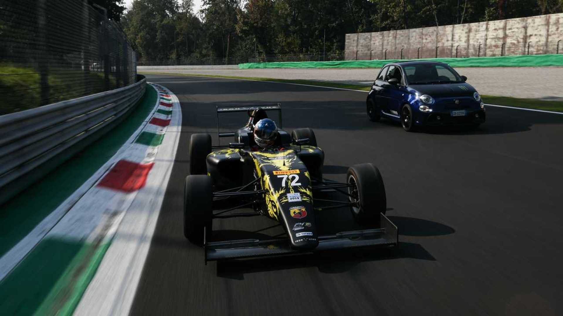 Ecco cosa si prova a guidare una Formula 4 Abarth a Monza