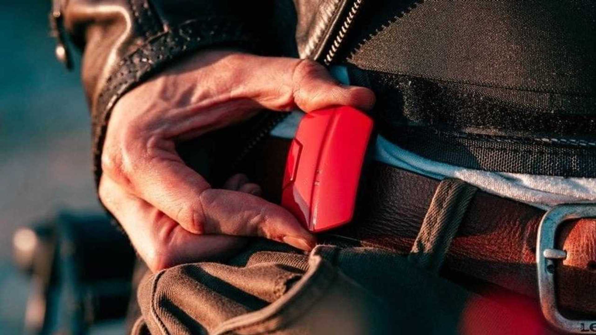 New Wearable Device Warns Riders Of Hazards And Speed Limits