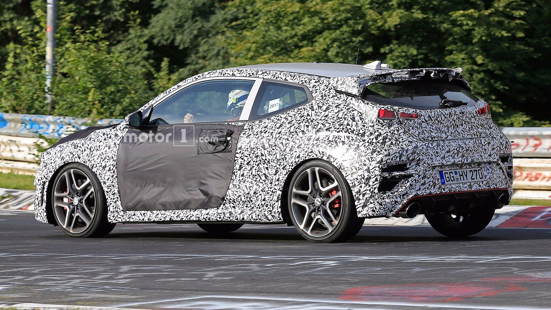 Flagra - Novo Hyundai Veloster terá versão realmente esportiva