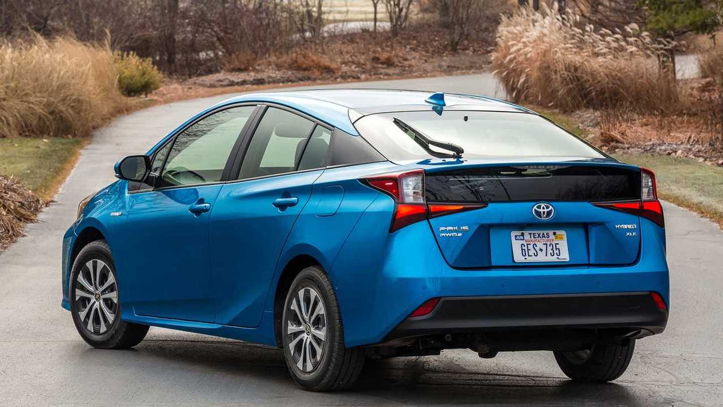 2019 Toyota Prius AWD-e First Drive: Can A Prius Be Fun?