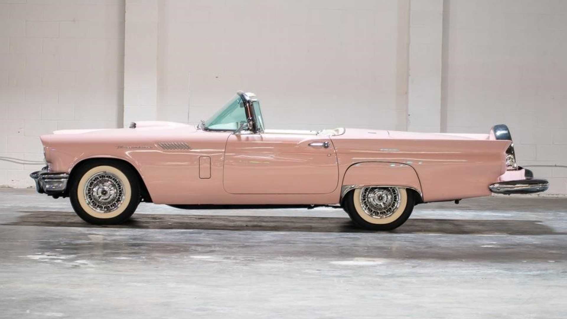 The Watson Collection Nets $3.2M, 1970 Hemi 'Cuda Top Seller | Motorious