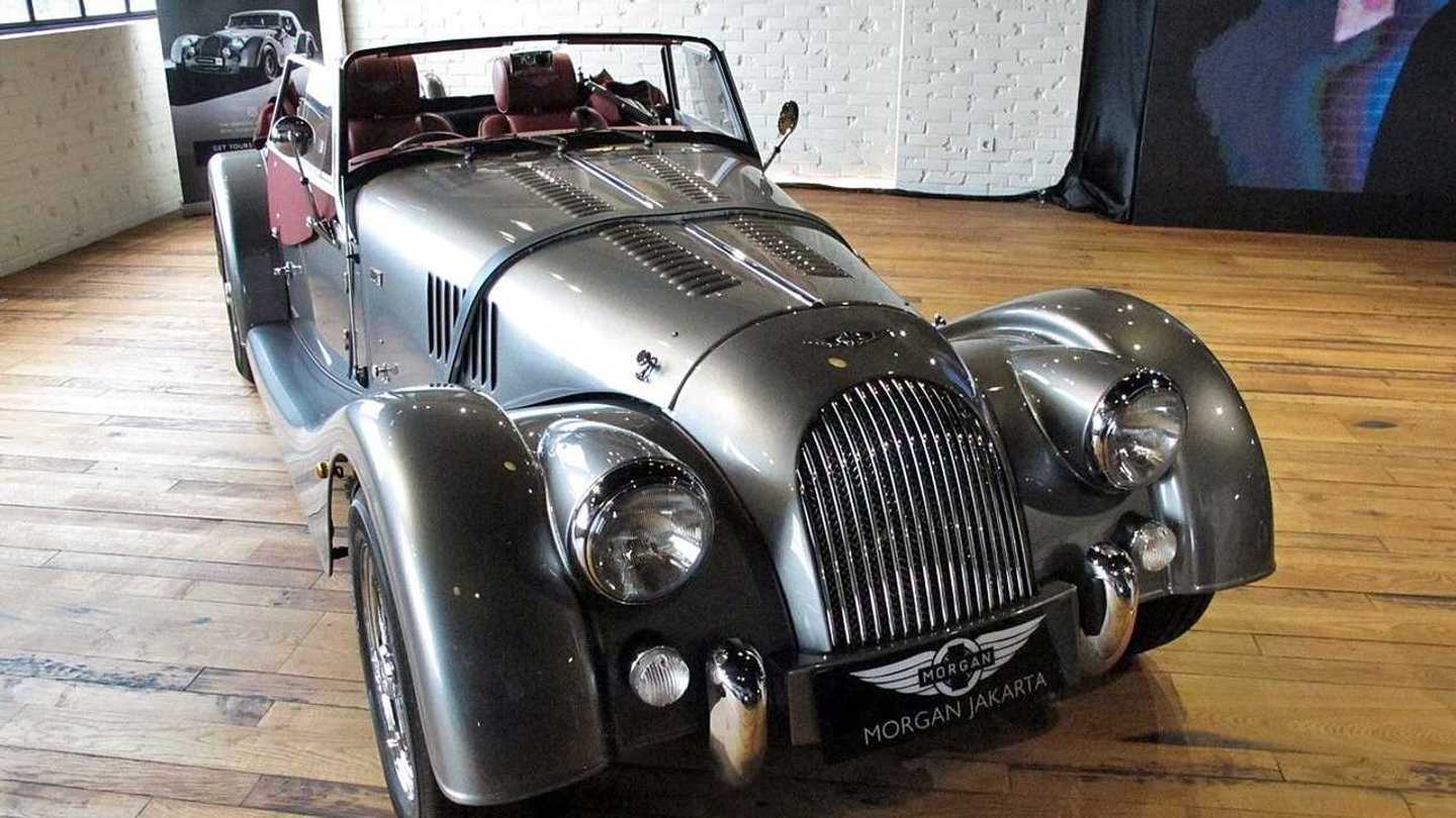 Morgan Jakarta Hadirkan Mobil Klasik Plus Four dan Plus Six