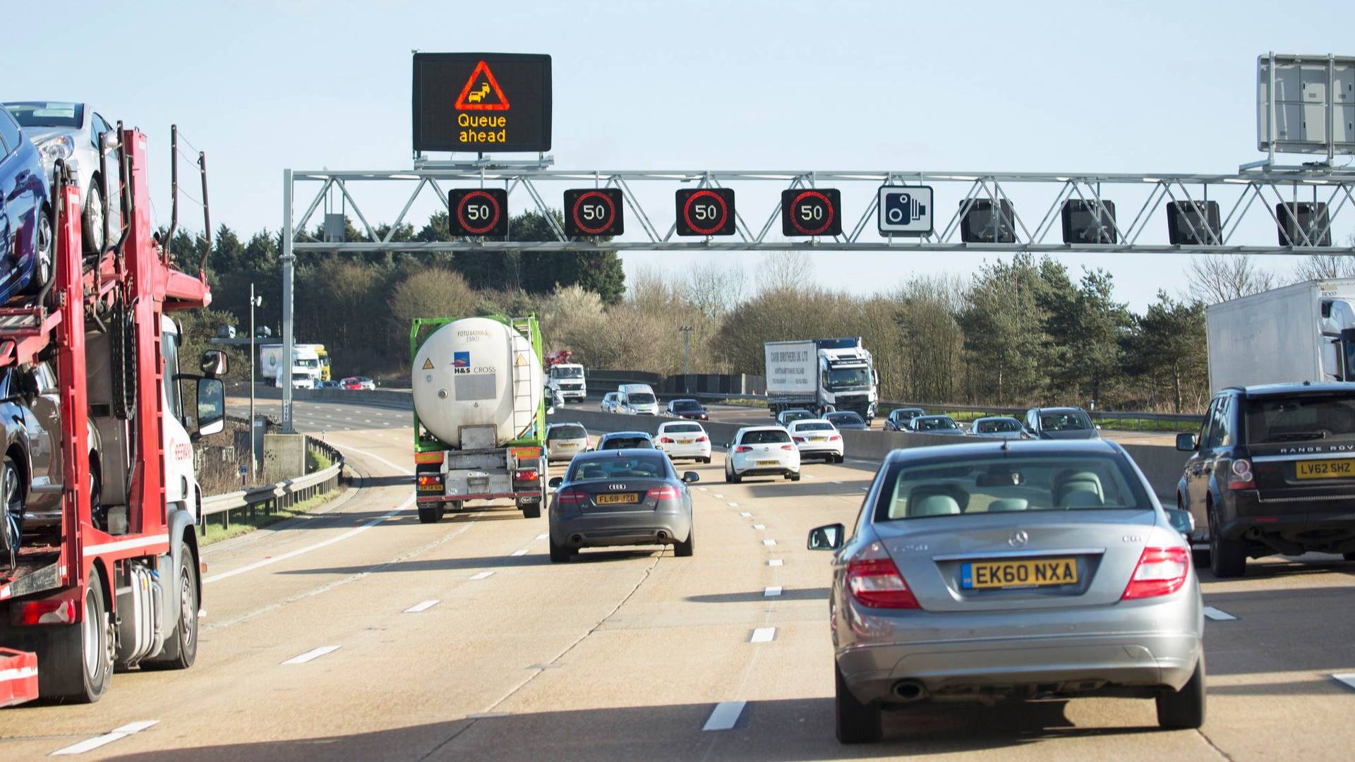 UK: Highway Code updates aim to boost motorway safety