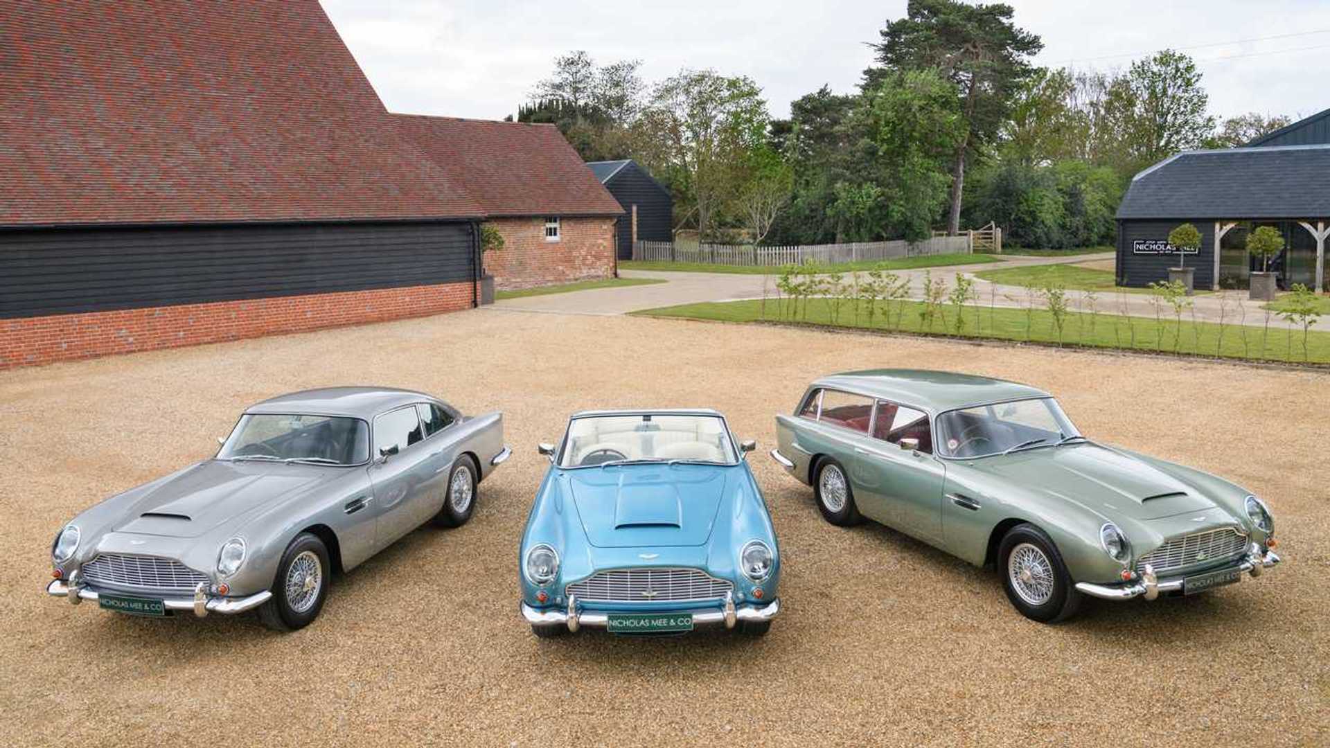 Un superbe trio d'Aston Martin DB5 Vantage disponible à la vente