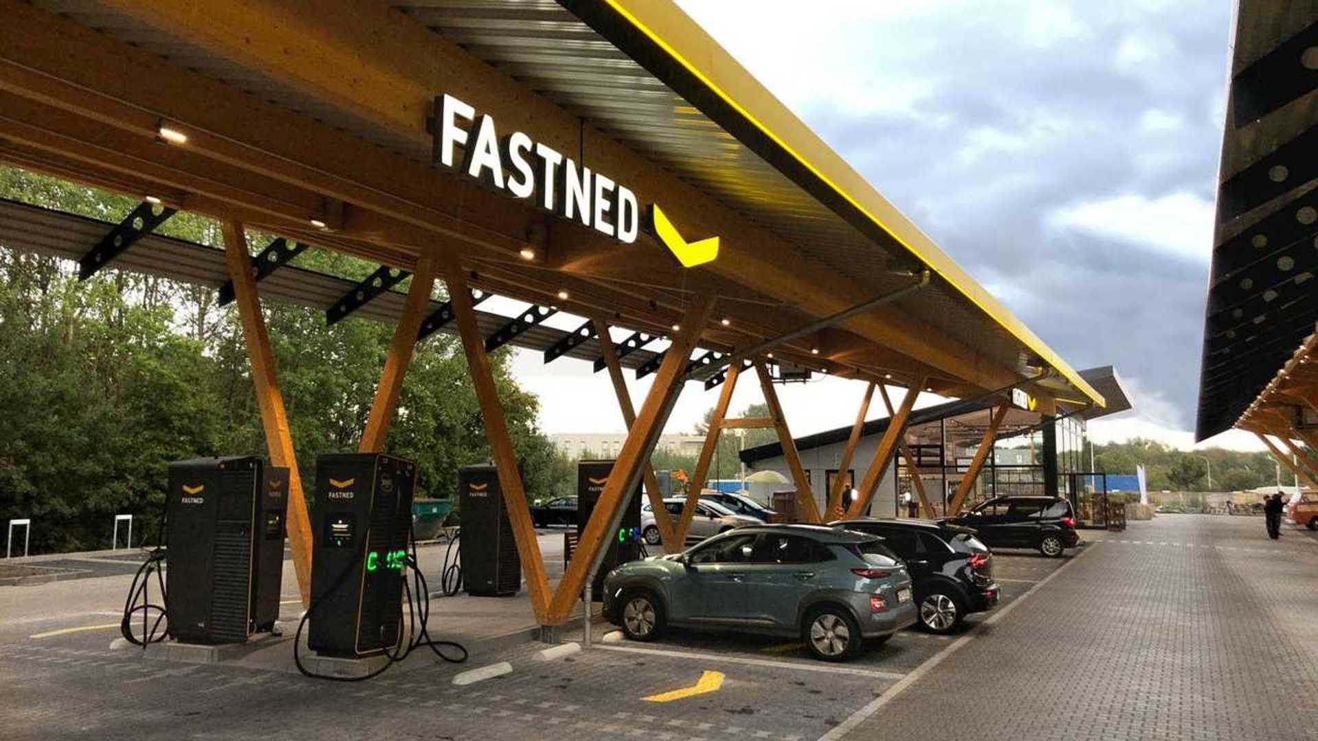 Fastned's Results Recover And Reach New Quarterly High In Q4 2020