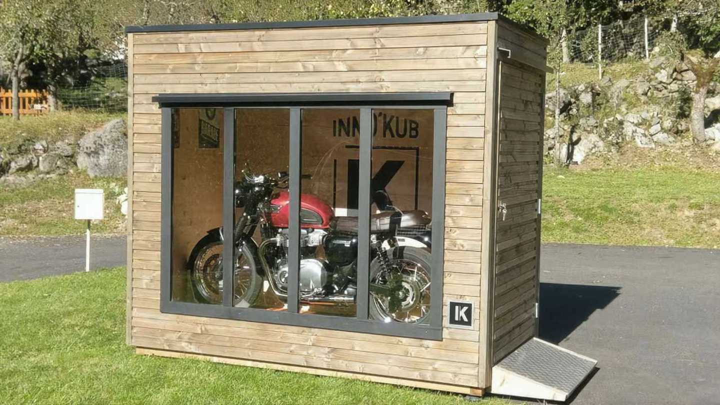 Cool Inno’Kub Portable Bike Garage Is Like A Tiny Showroom