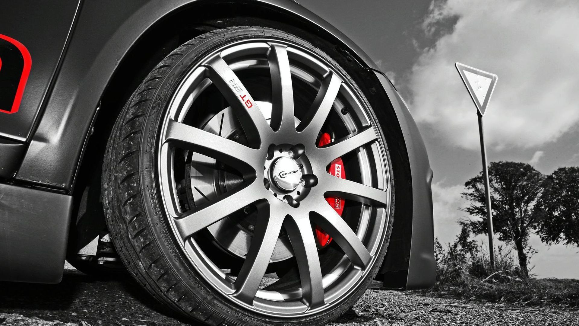 MR Car Design Black Rocco with 370 hp | Motor1.com Photos