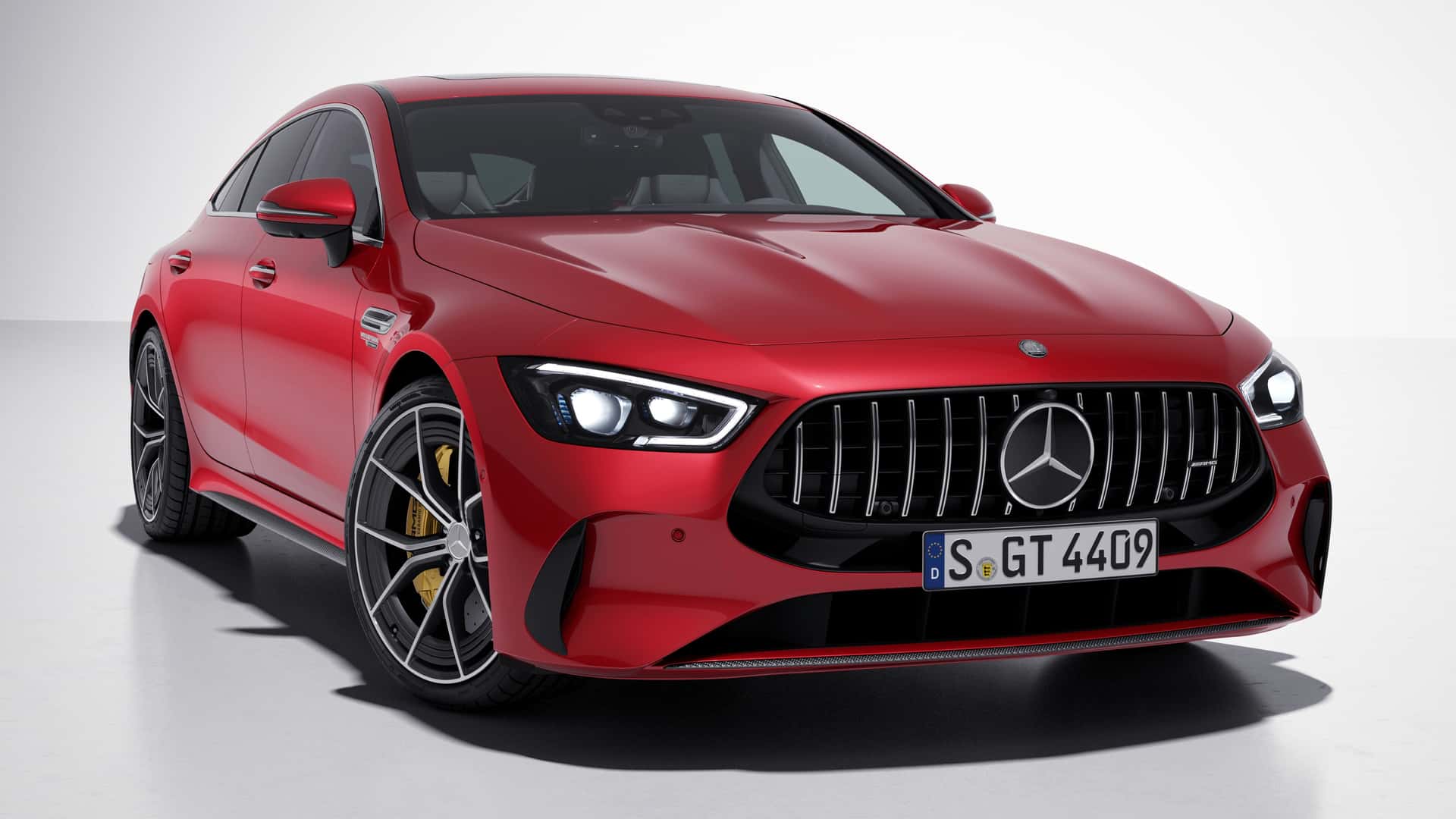 Mercedes-Benz AMG S63 e AMG GT 63 S chegam ao Brasil por R$ 1,6 milhão