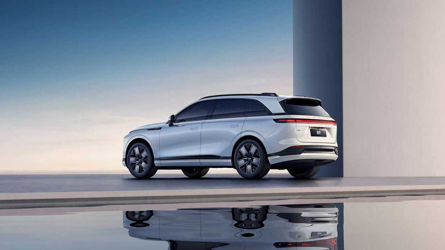 Xpeng G9, SUV Listrik Cina Cerdas dan Isi Daya Hanya Lima Menit